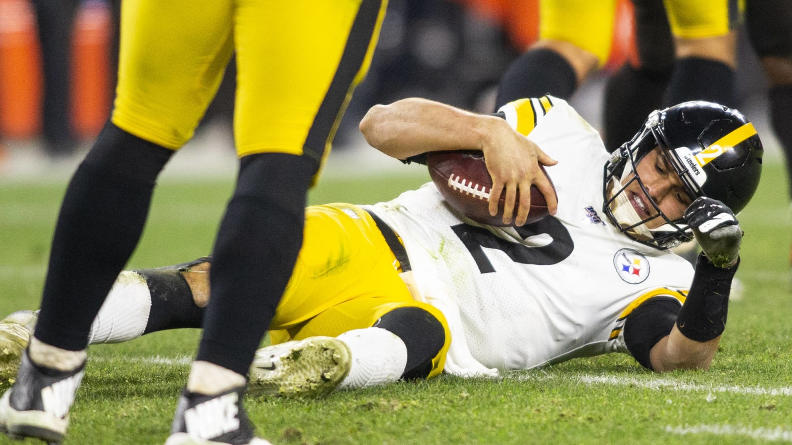 An empty feeling: Three NFL teams with major holes to fill | Yardbarker