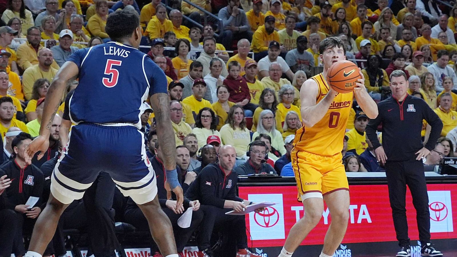 Two of the Best College Sports Analysts Rave About Ames, Iowa | Yardbarker