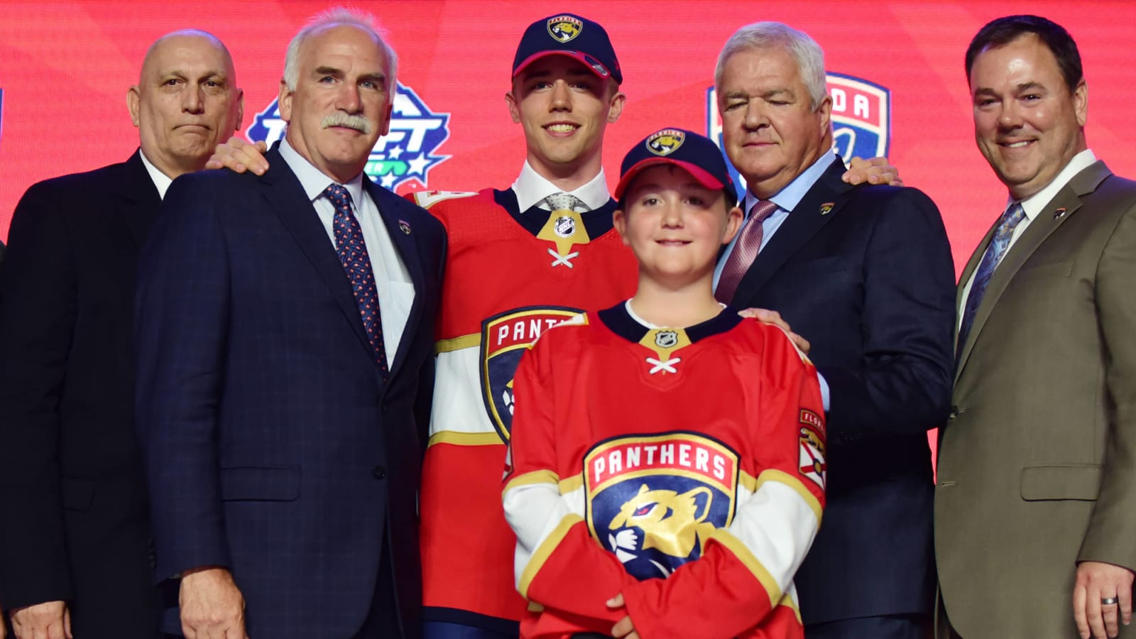 Report: Panthers close to signing Spencer Knight | Yardbarker