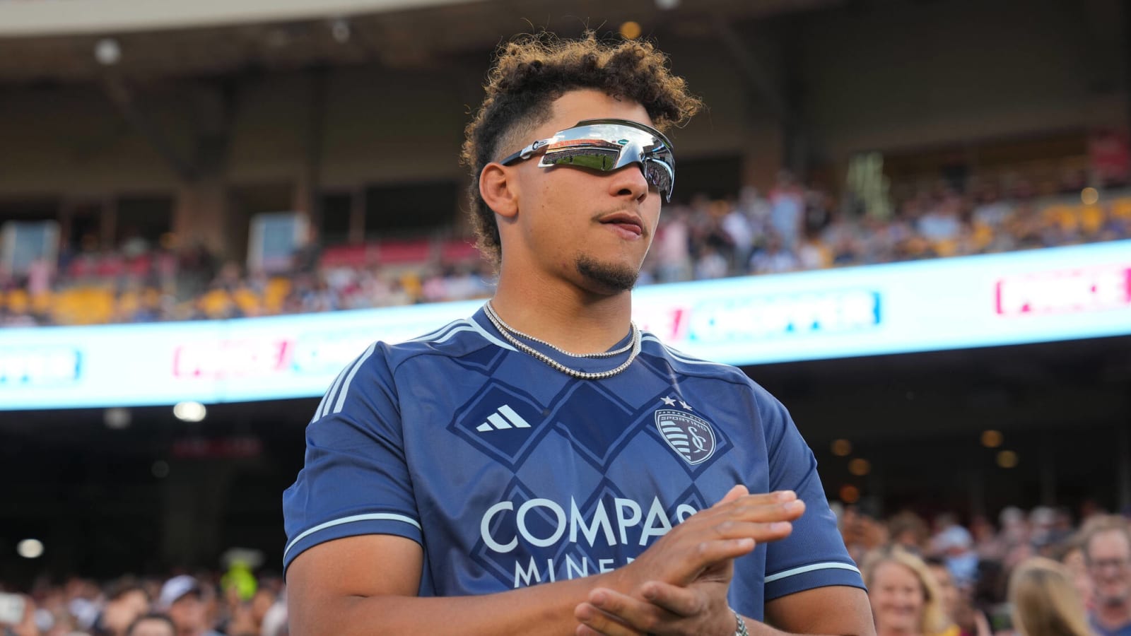 Chiefs’ backup quarterback Carson Wentz points to what’s so special ...