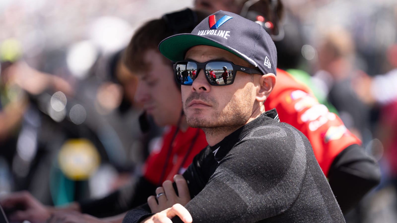 Larson retakes NASCAR Cup Series points lead over Elliott | Yardbarker