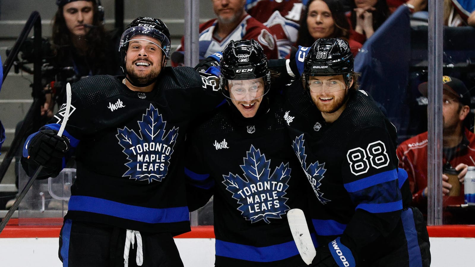 The Maple Leafs Are Building Momentum for a Playoff Push | Yardbarker