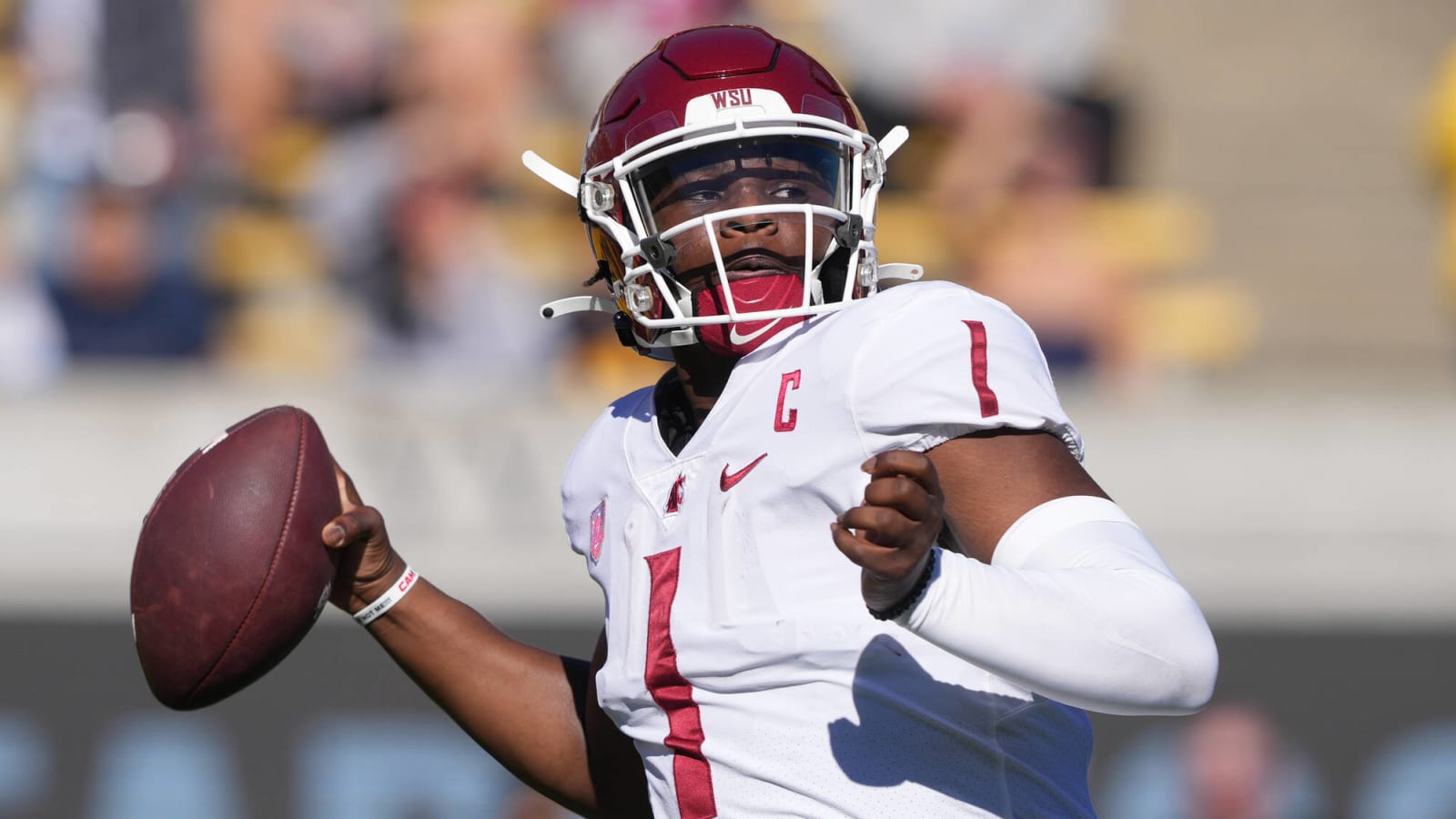 Washington State transfer QB visits with surprising school | Yardbarker