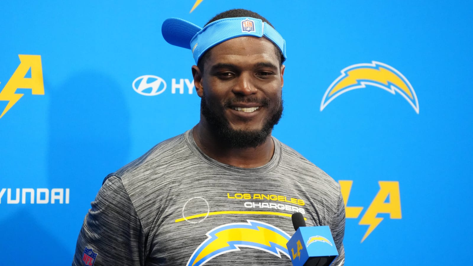 AFC Notes: Denzel Perryman, Brock Bowers, Chargers, Patriots, Raiders ...