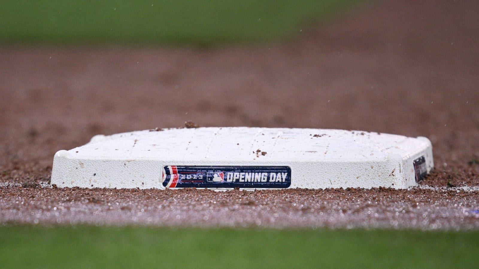 Base stealers feasted on new MLB rules on Opening Day | Yardbarker