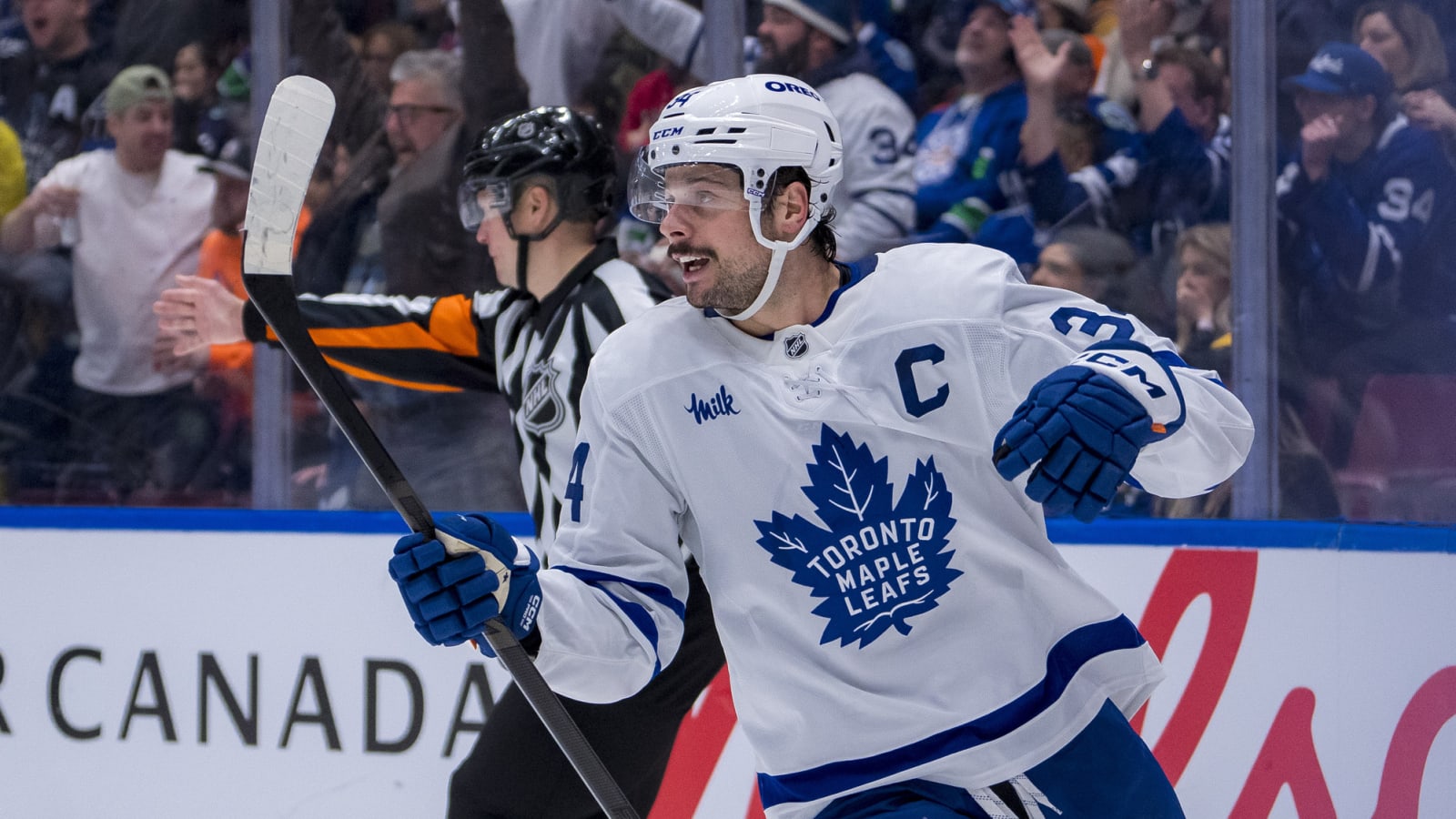 Nylander, Matthews Have Perfect Reactions After Being Booed At 4 ...