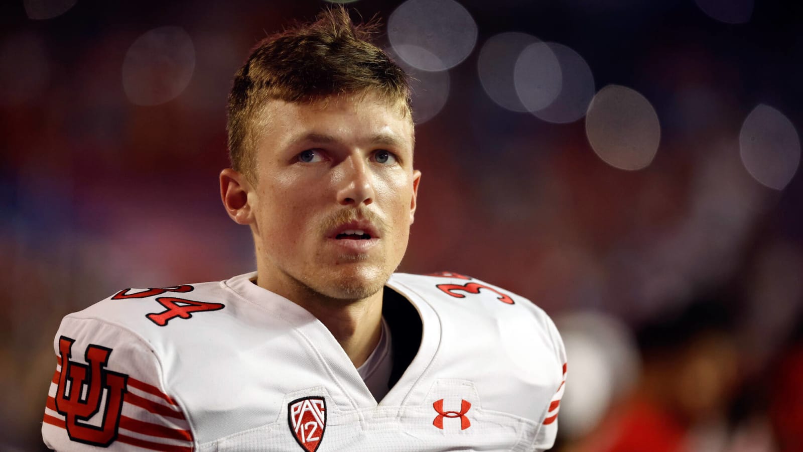 Watch: Utah punter gets called out by announcers for embellishing hit ...