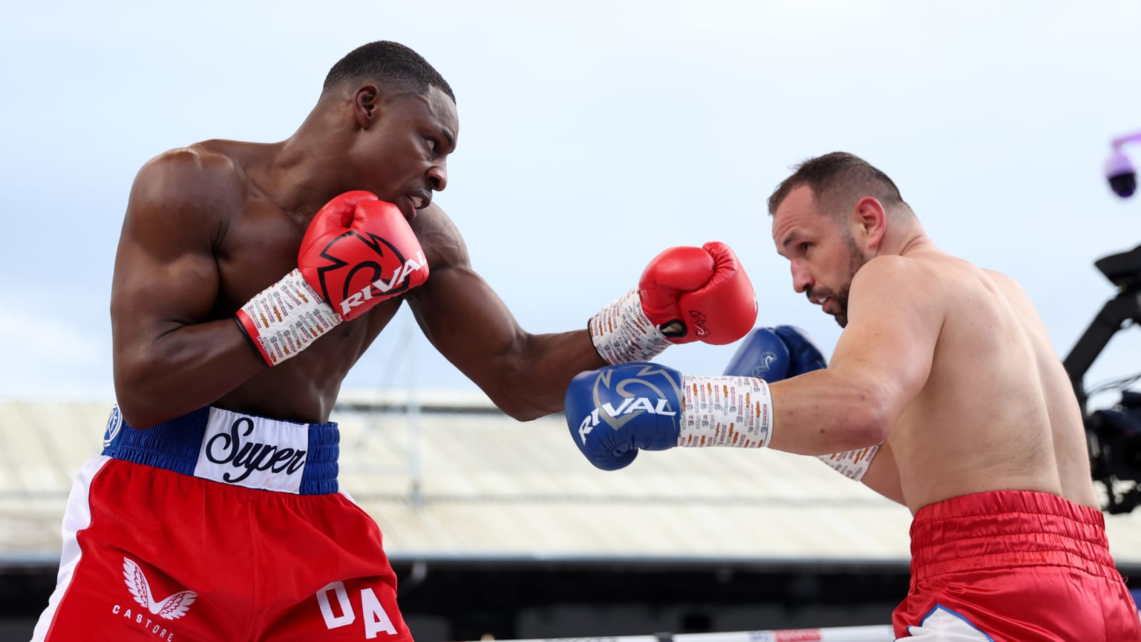 Dan Azeez vs Lewis Edmondson Announced For October 19 | Yardbarker