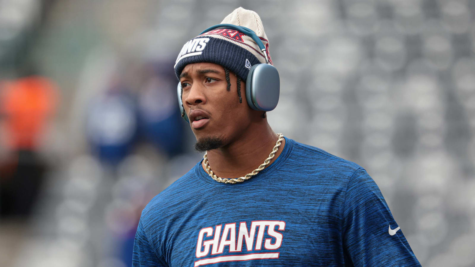 Former Cardinals first-rounder Isaiah Simmons re-signs with Giants ...