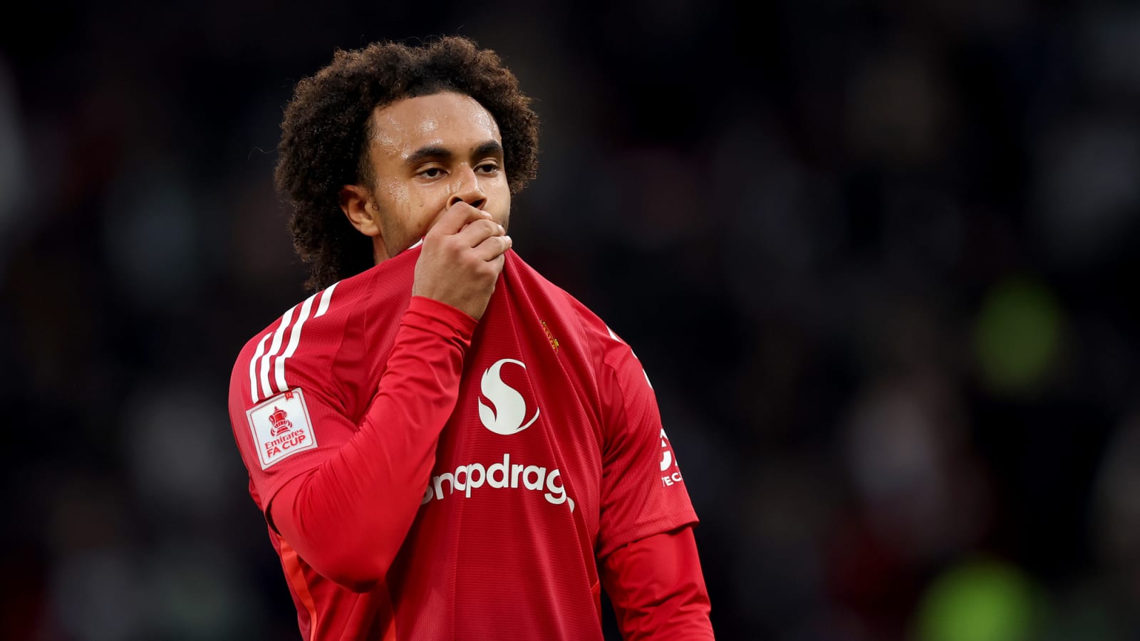 'Odd cheer' – OT nightmare returns to haunt ‘miserable’ Man Utd star ...