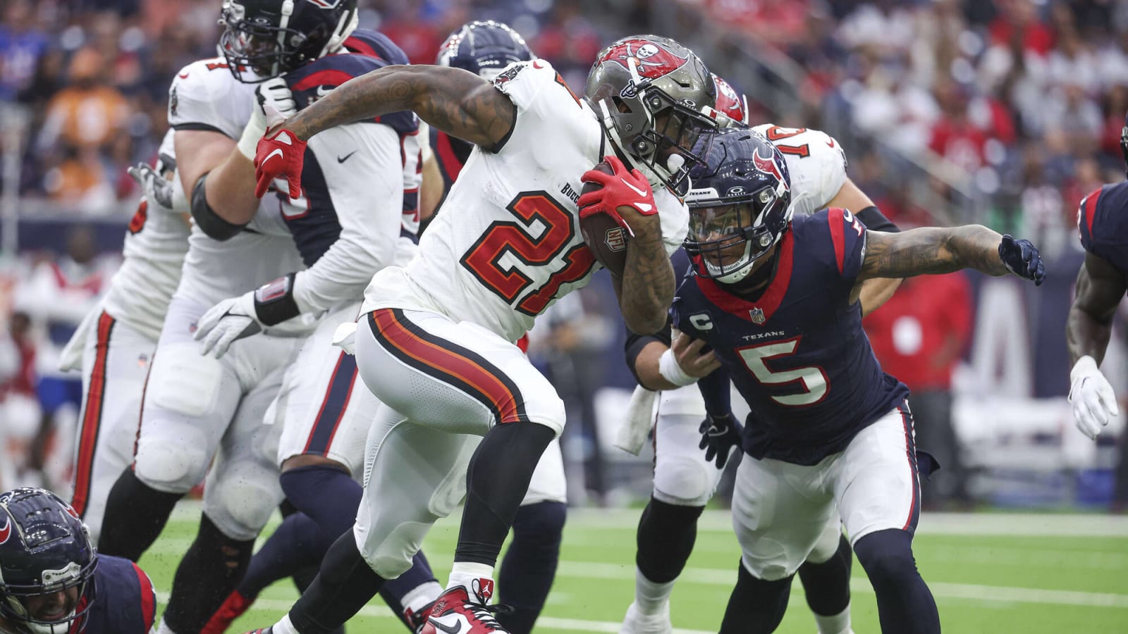 Buccaneers Waive Running Back | Yardbarker