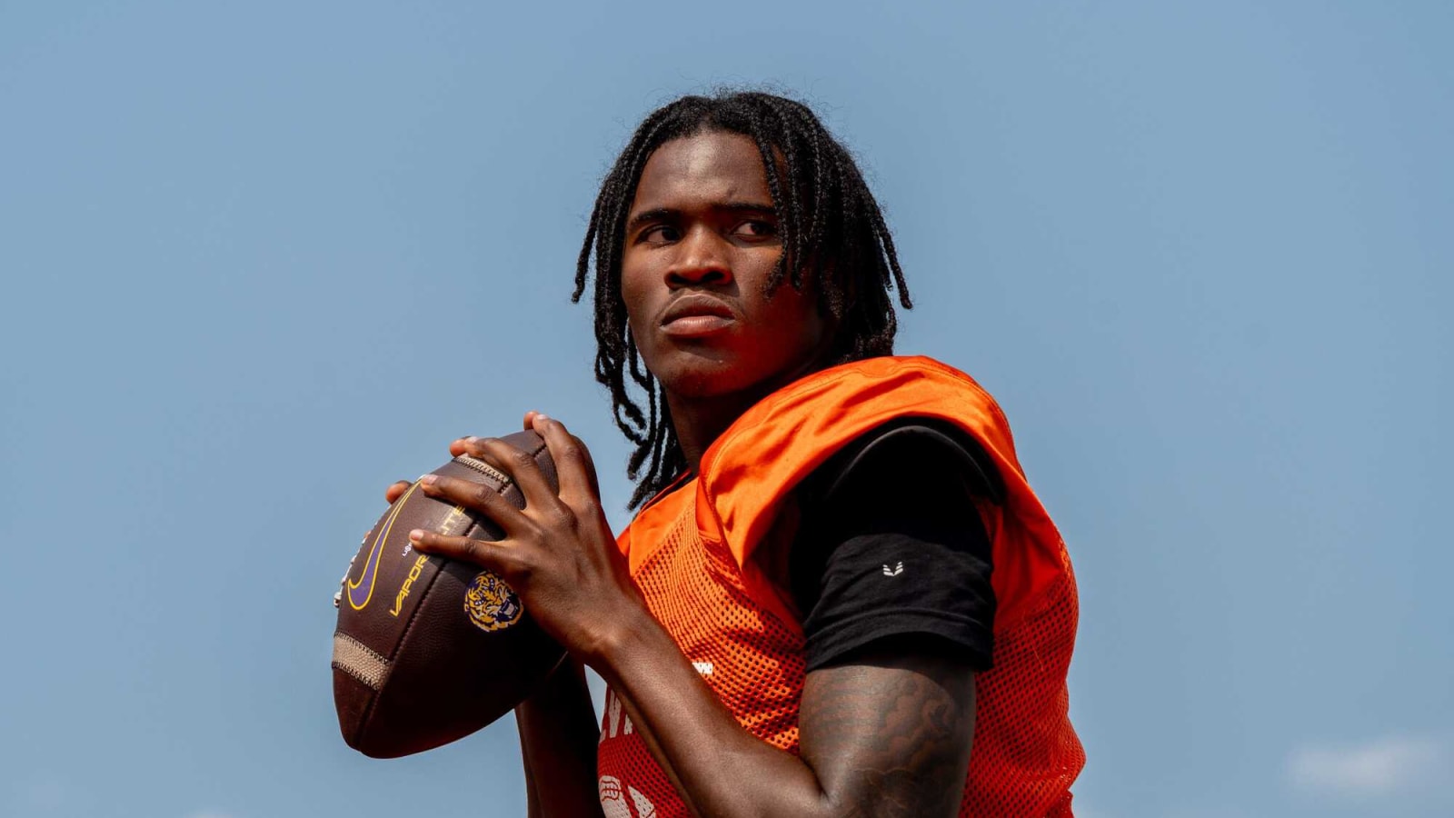 ACC collective makes big NIL claim about Tennessee Vols 5-star signee ...