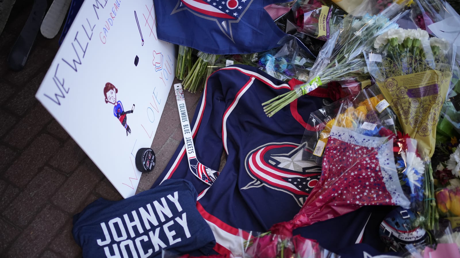Columbus Blue Jackets announce public candlelight vigil for Johnny and ...
