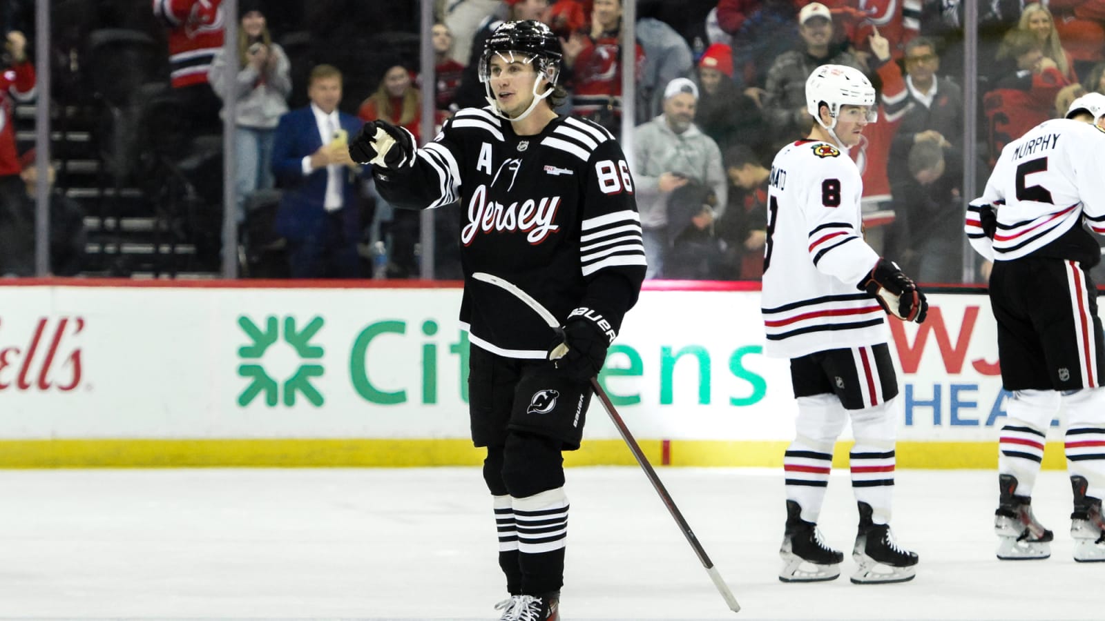 3rd Period Surge Propels Devils to 4-1 Win Over Blackhawks | Yardbarker