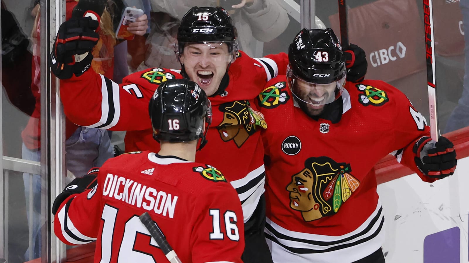 Recap: Blackhawks score five unanswered to sink Sharks 5–2 | Yardbarker