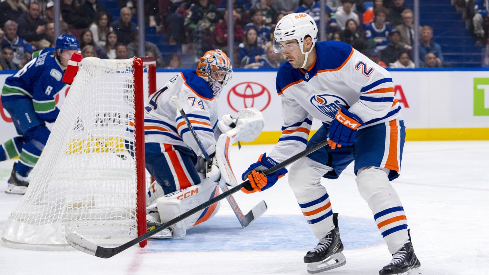 Edmonton Oilers Hang Banner, Holding Ceremony to Celebrate Last Season ...