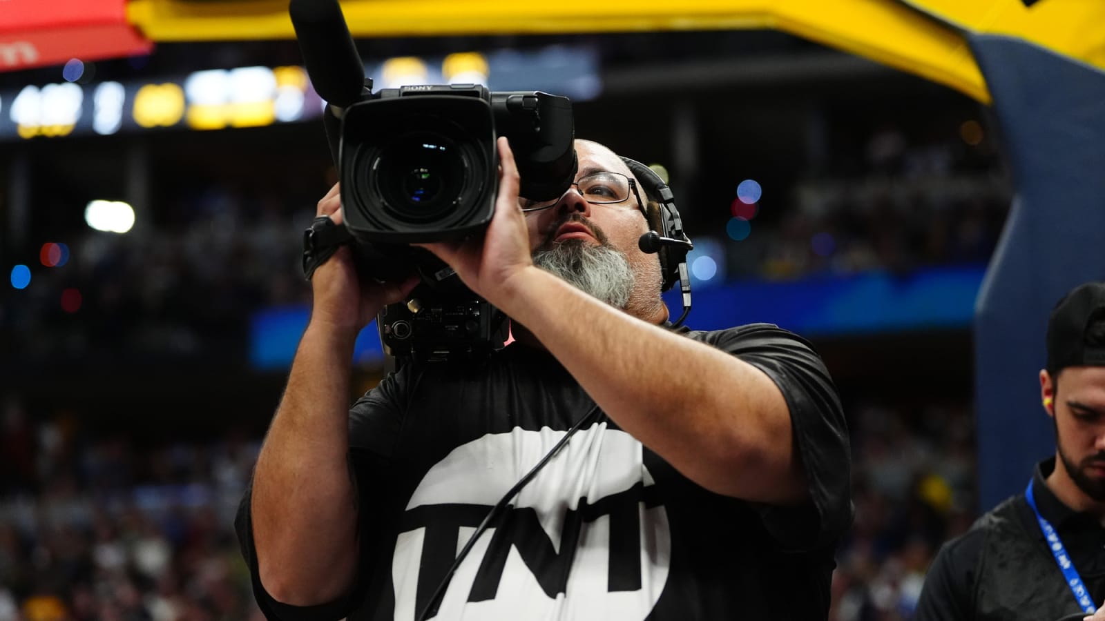 How to watch TNT Live Without Cable 2024 | Yardbarker