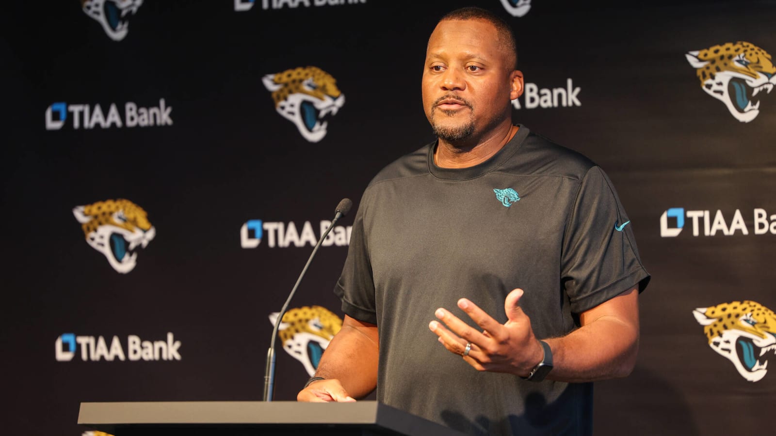 Jaguars Fire DC Mike Caldwell | Yardbarker