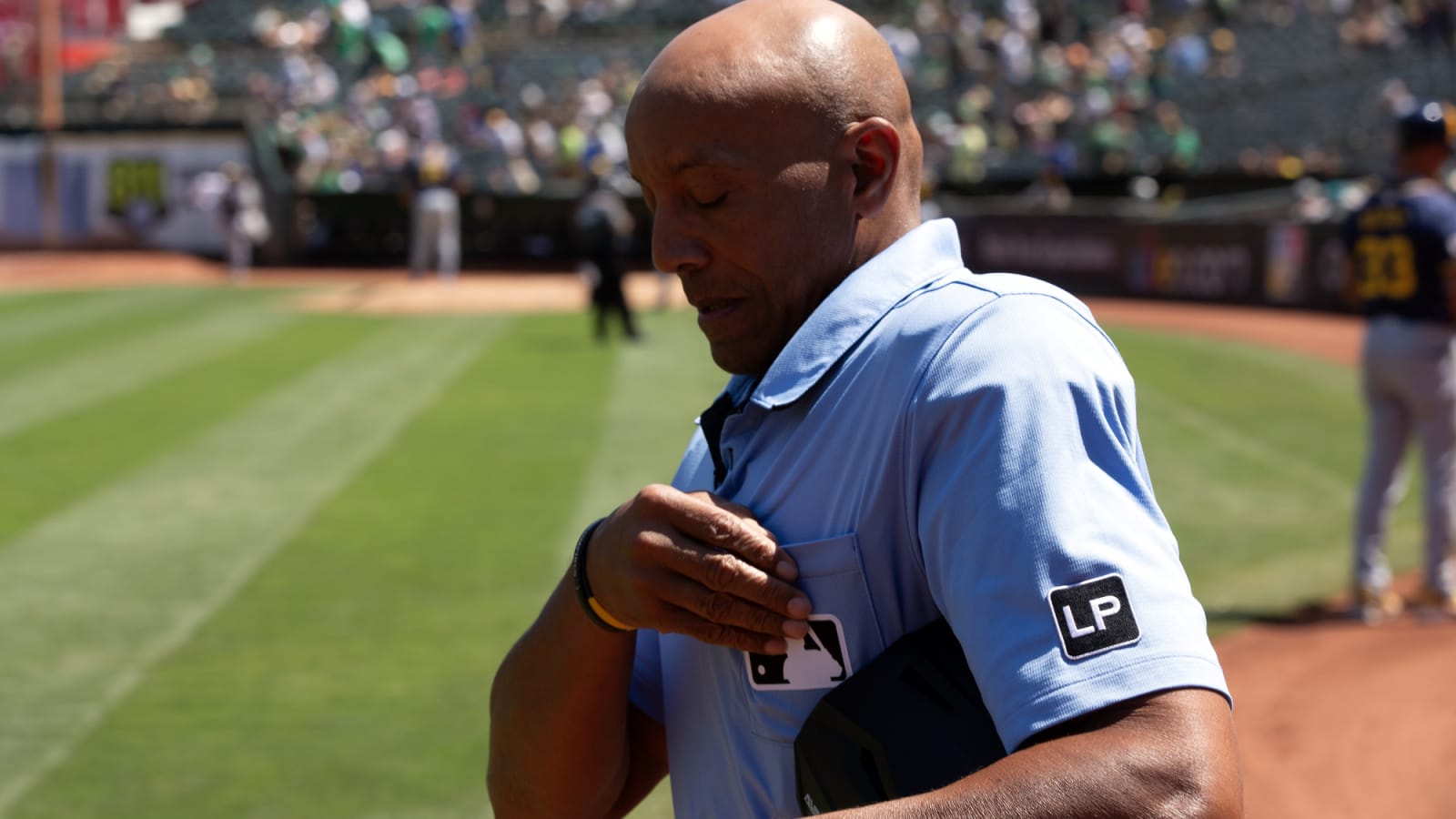 Umpire CB Bucknor blew 4 strikeout calls in Rockies-A’s game | Yardbarker