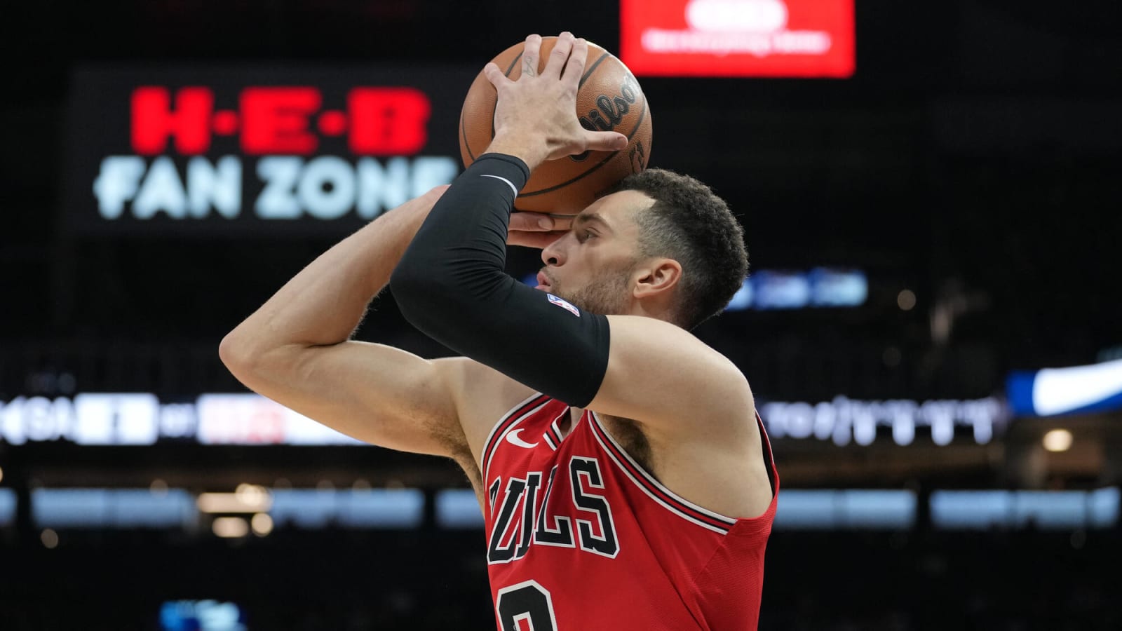 Bulls Reveal Details On Zach LaVine’s Ankle Injury | Yardbarker