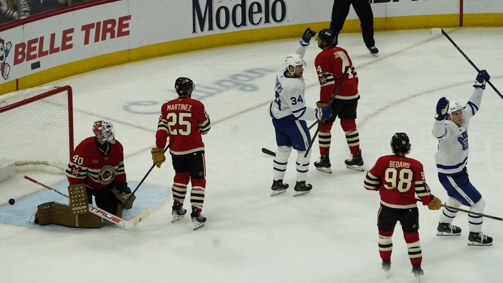 Recap: Blackhawks lose to the Toronto Maple Leafs 5-2 | Yardbarker