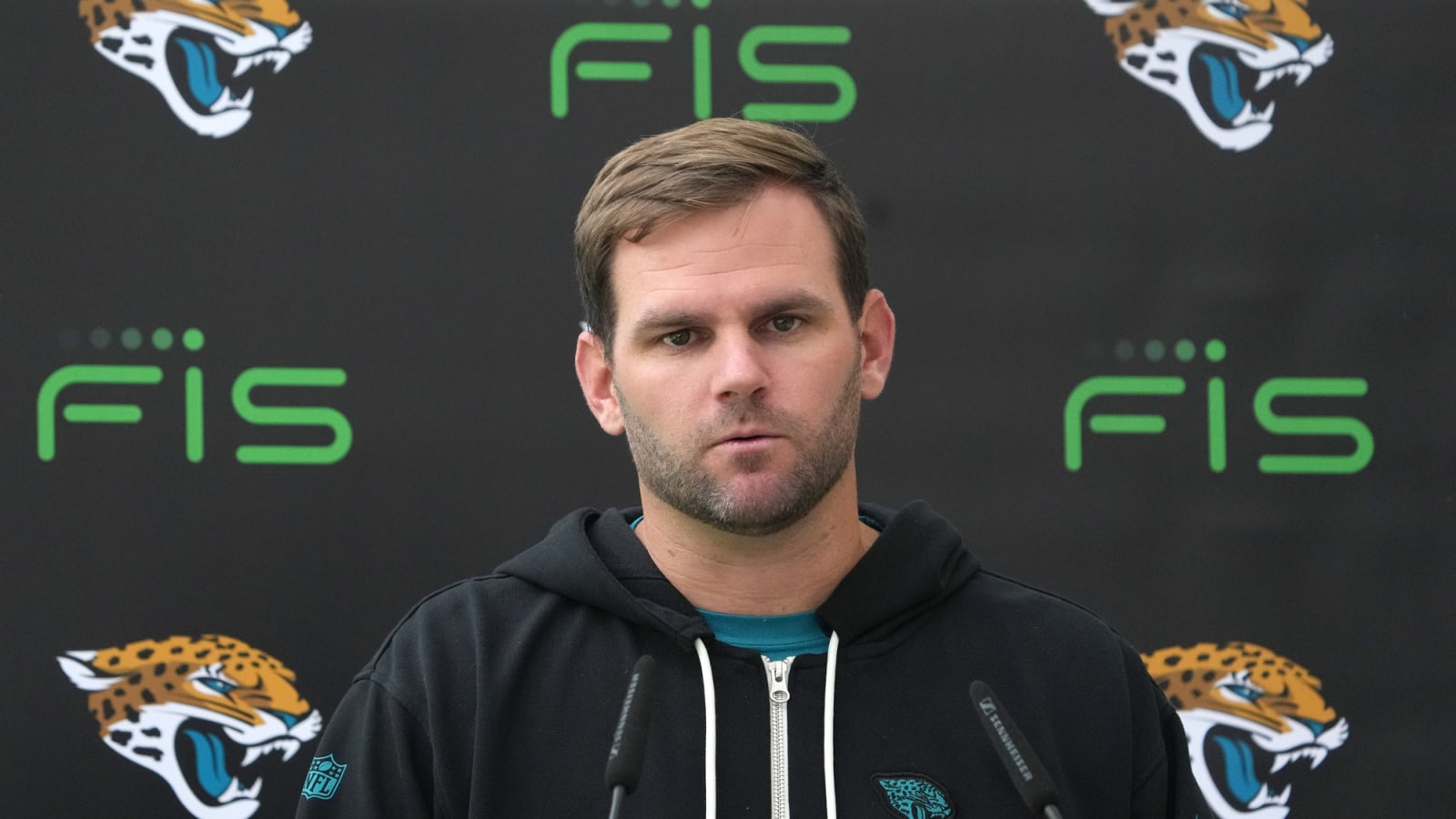 Press Taylor makes his feelings clear about playing the Lions on Sunday ...