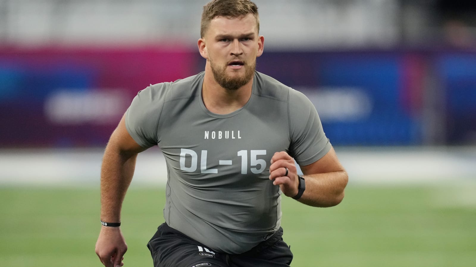 Steelers' Rookie D-Lineman Questionably Got 'Redshirt Year' Despite ...