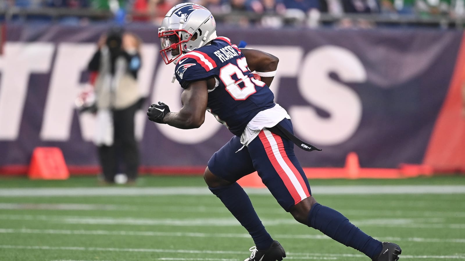 Patriots Cut WR Jalen Reagor From PS | Yardbarker