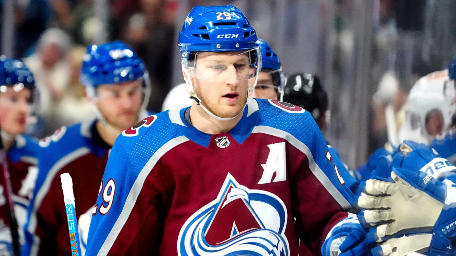 Top-5: MacKinnon breaks a Peter Stastny record with his 140th point of ...