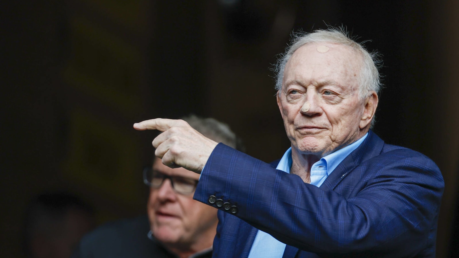 Jerry Jones’ version of all-in is far from fans’ expectations | Yardbarker