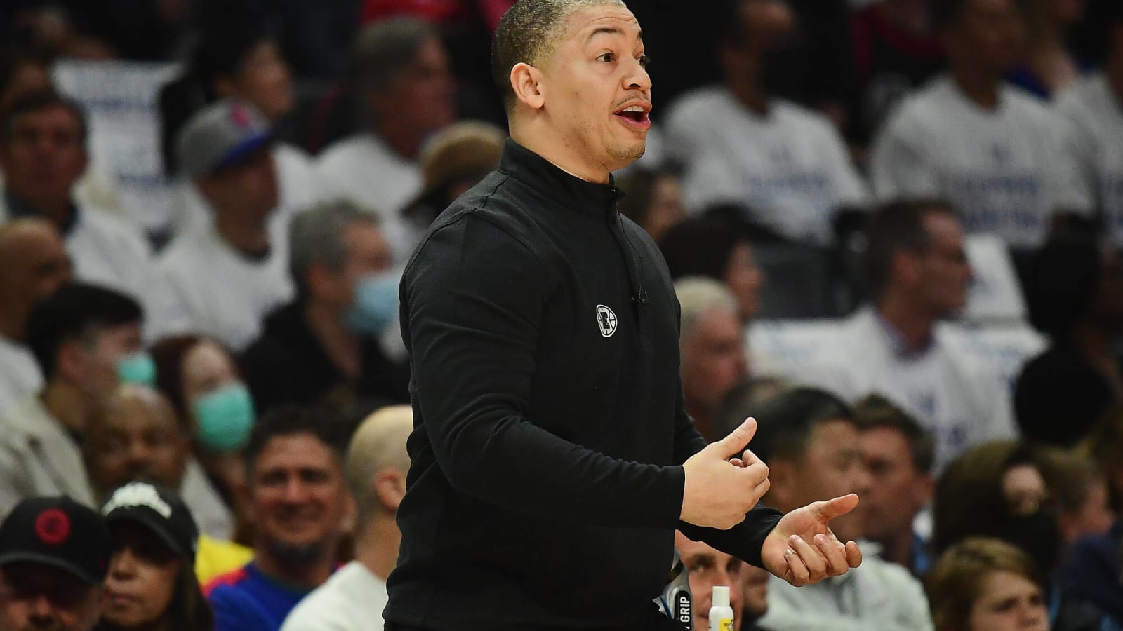 Clippers Coach Shows His Support To Other Basketball Stars | Yardbarker