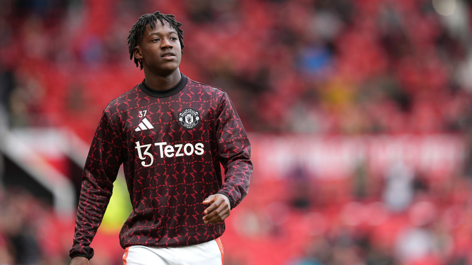 Manchester United will be without star midfielder until after November ...