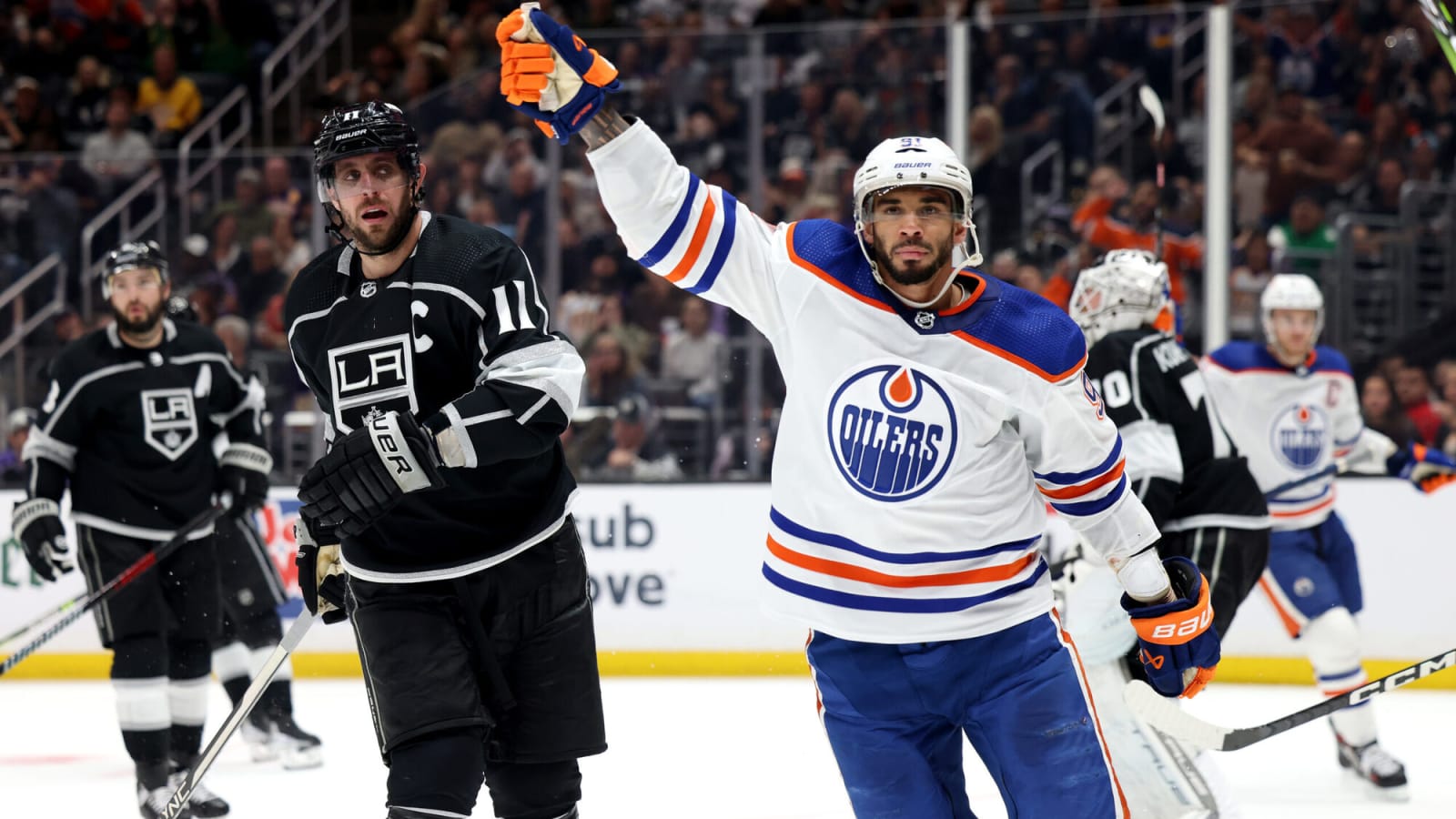 NHL Rumors: Evans, Canadiens, Klingberg, Oilers, Canucks | Yardbarker