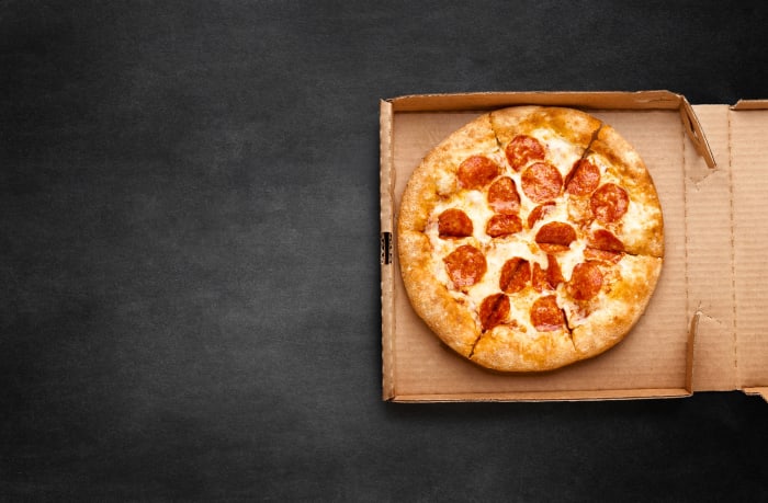 The memorable food & drinks from our favorite holiday movies | Yardbarker