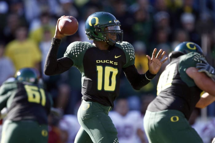 The 25 best players in Oregon football history | Yardbarker