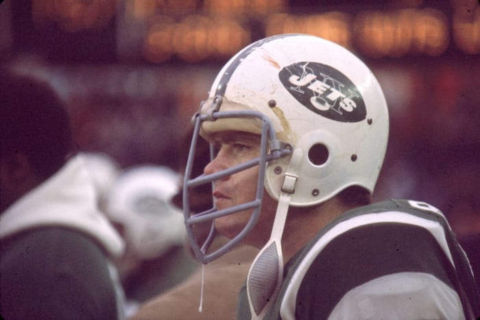 The 32 NFL players who have played the most games for each NFL team ...