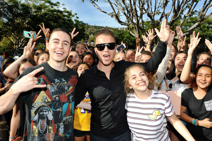 It was all a meme: The best internet moments of the 2010s | Yardbarker