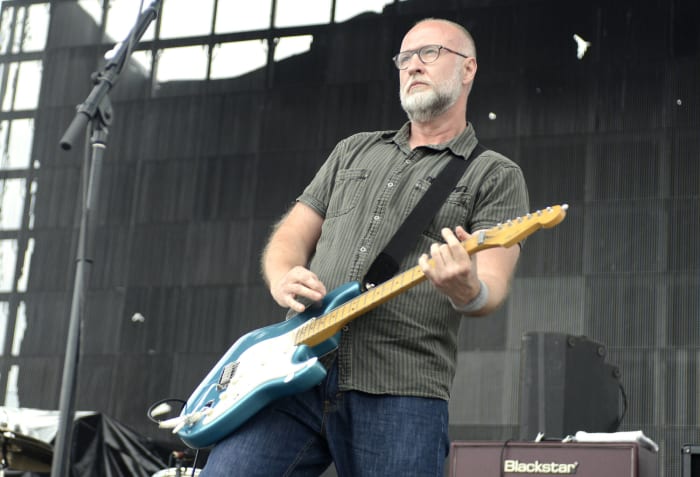 20 iconic singers who were also the best musician in their band ...