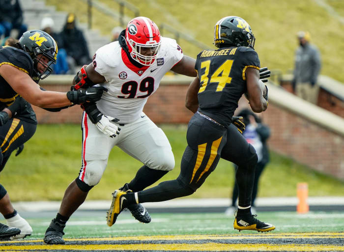 The best defensive players in college football for the 2021 season ...