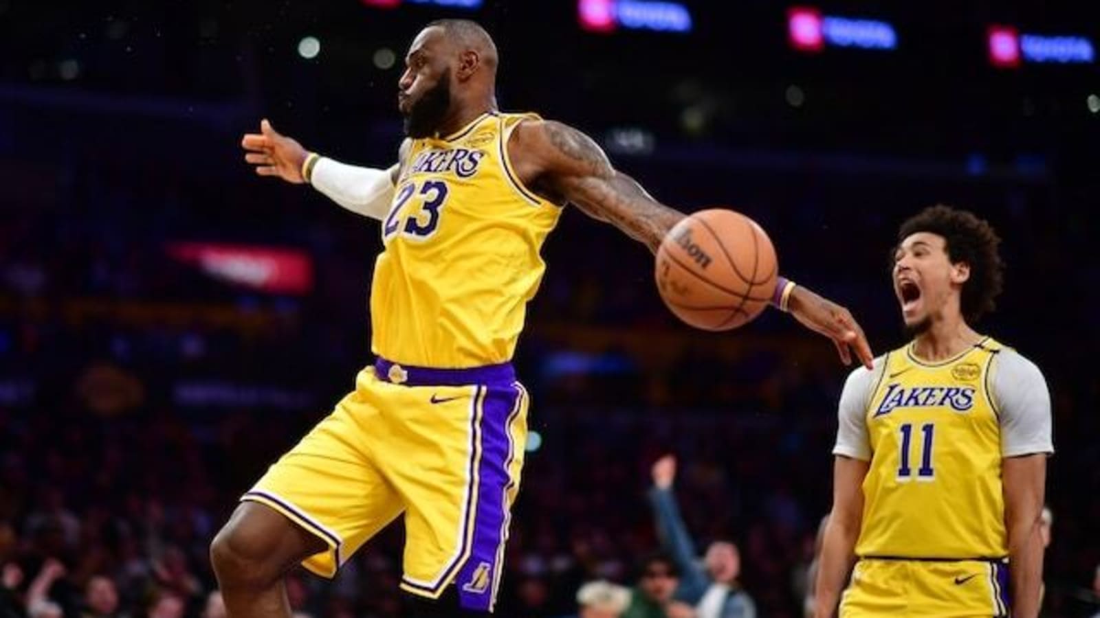 LeBron James Helps Close Out Heat In Comeback Effort | Yardbarker