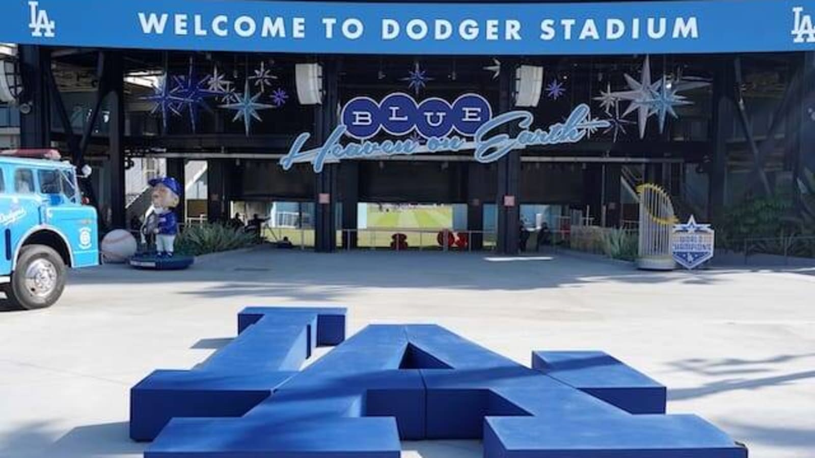 Dodgers Schedule Shohei Ohtani Press Conference At Dodger Stadium ...