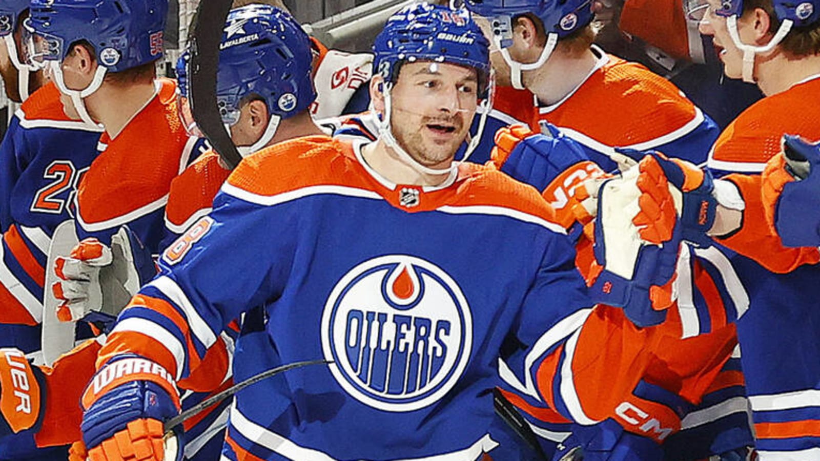 Zach Hyman’s Tenacity: A Key Factor in the Oilers Success | Yardbarker