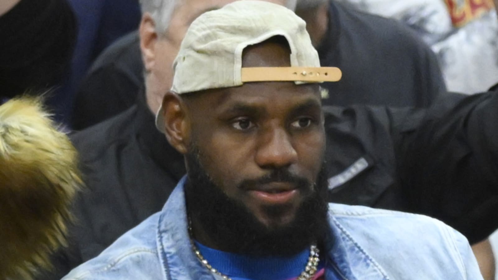 LeBron James And Obi Toppin Go Off In A Post-Practice Dunk Contest: 'I ...