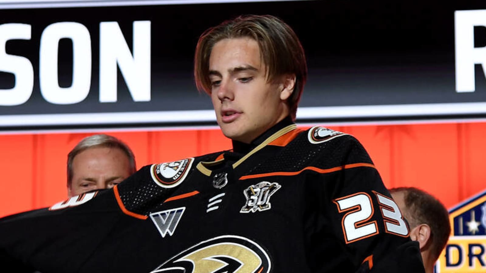 Ducks sign No. 2 pick Carlsson to entry-level contract | Smirfitts Speech