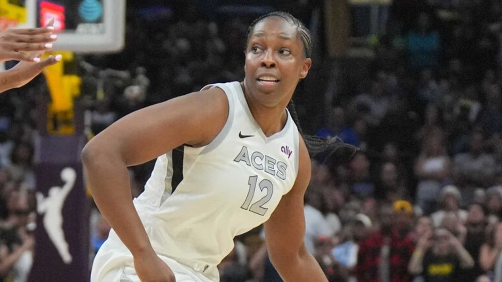 Chelsea Gray to play unrivaled league | Yardbarker