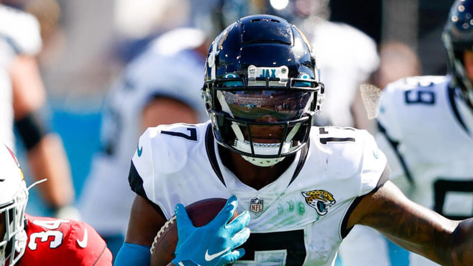 Chargers add to WR room, ink D.J. Chark to one-year deal | Yardbarker