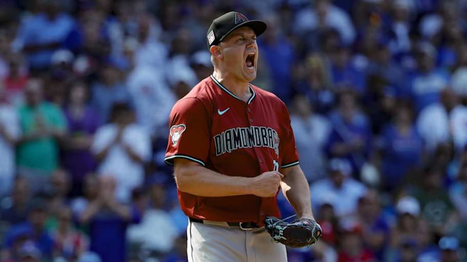 Guardians Sign Former Diamondbacks Closer | Yardbarker