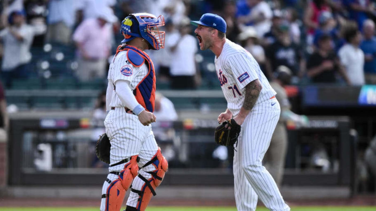 Red-Hot Mets' Catcher Prepares to Face Former Team in Subway Series ...