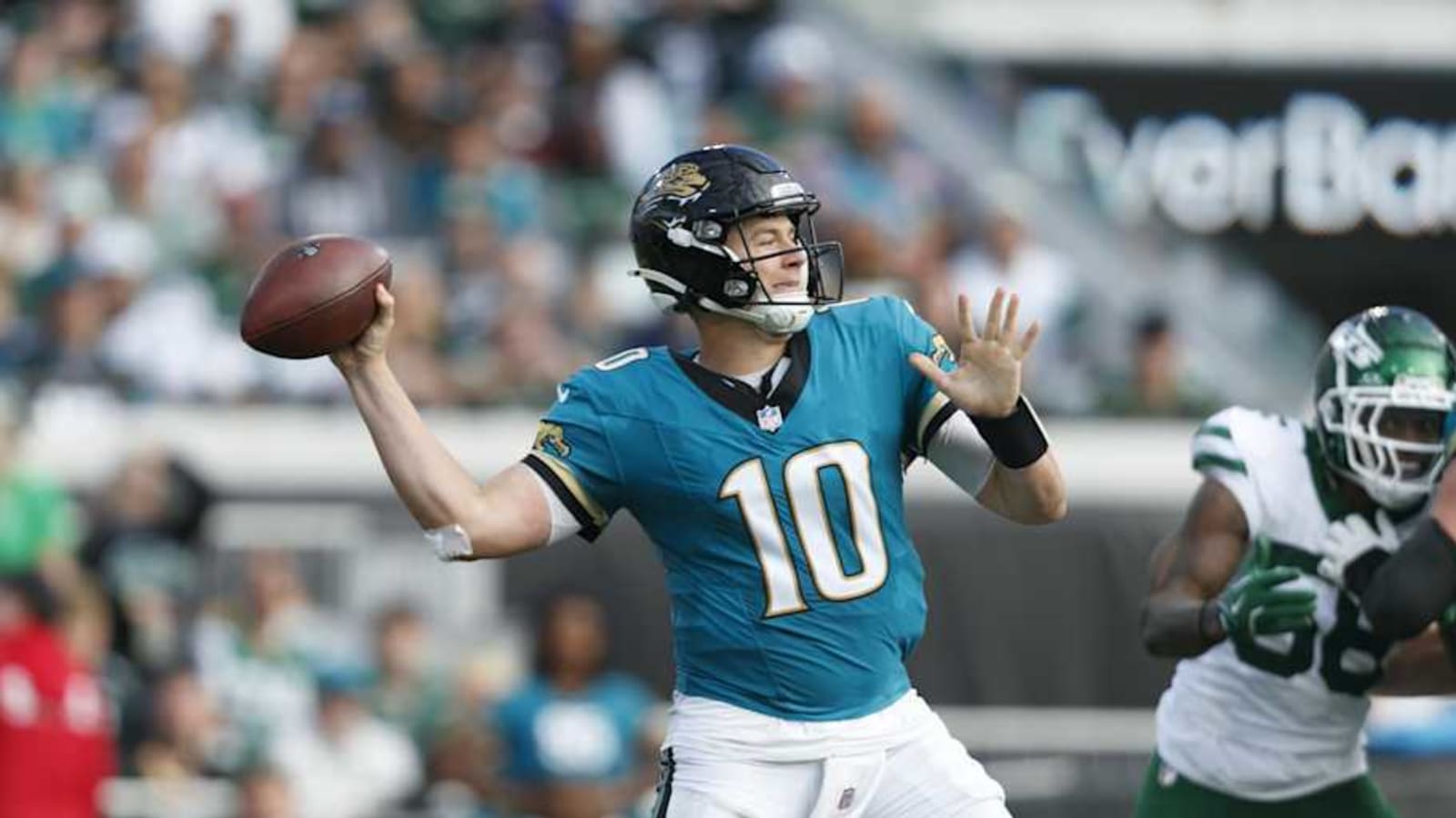 Is Mac Jones Being Hampered by a Glaring Weakness? | Yardbarker