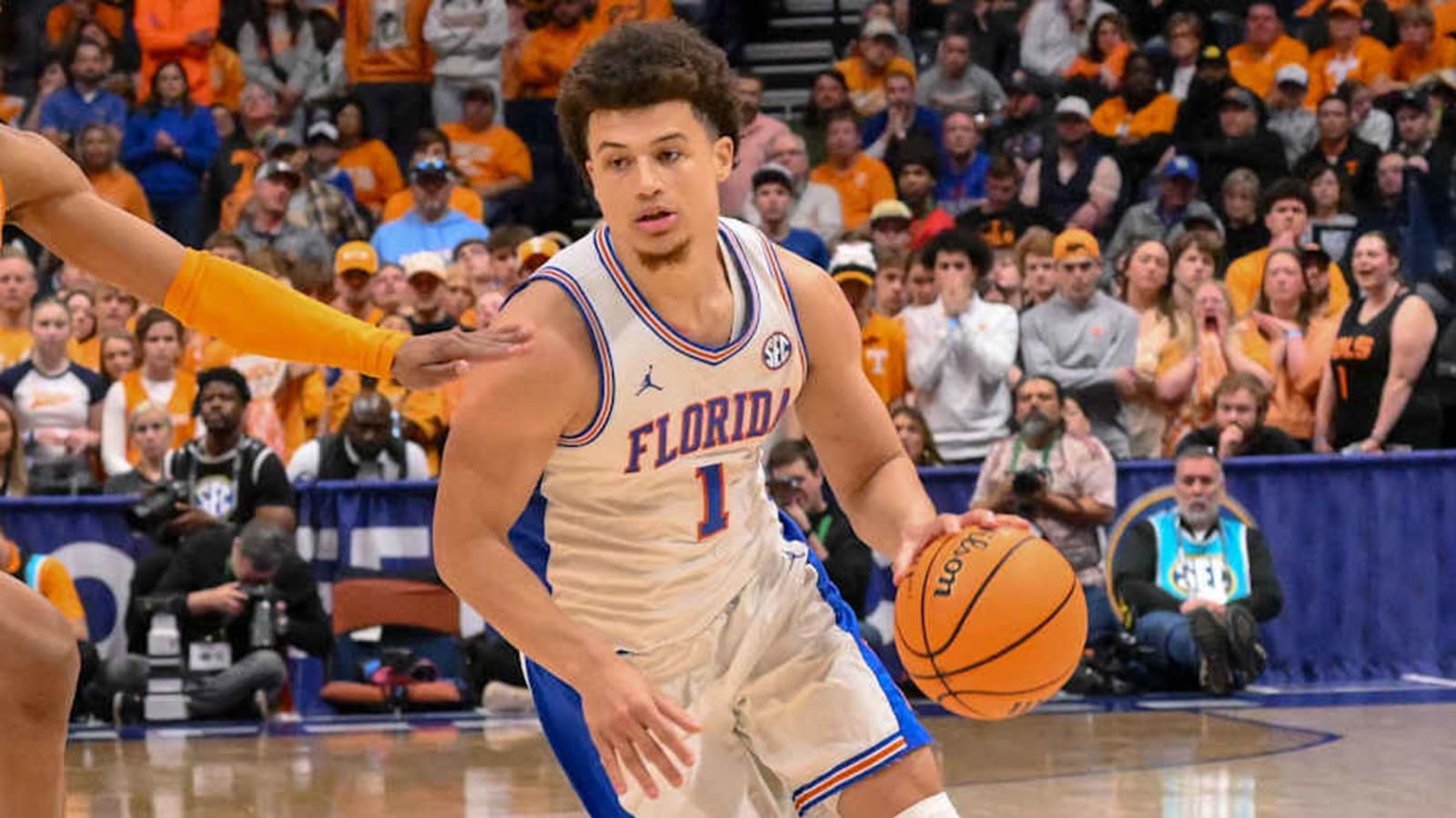 Clayton Jr. Named AP First Team All-American | Yardbarker